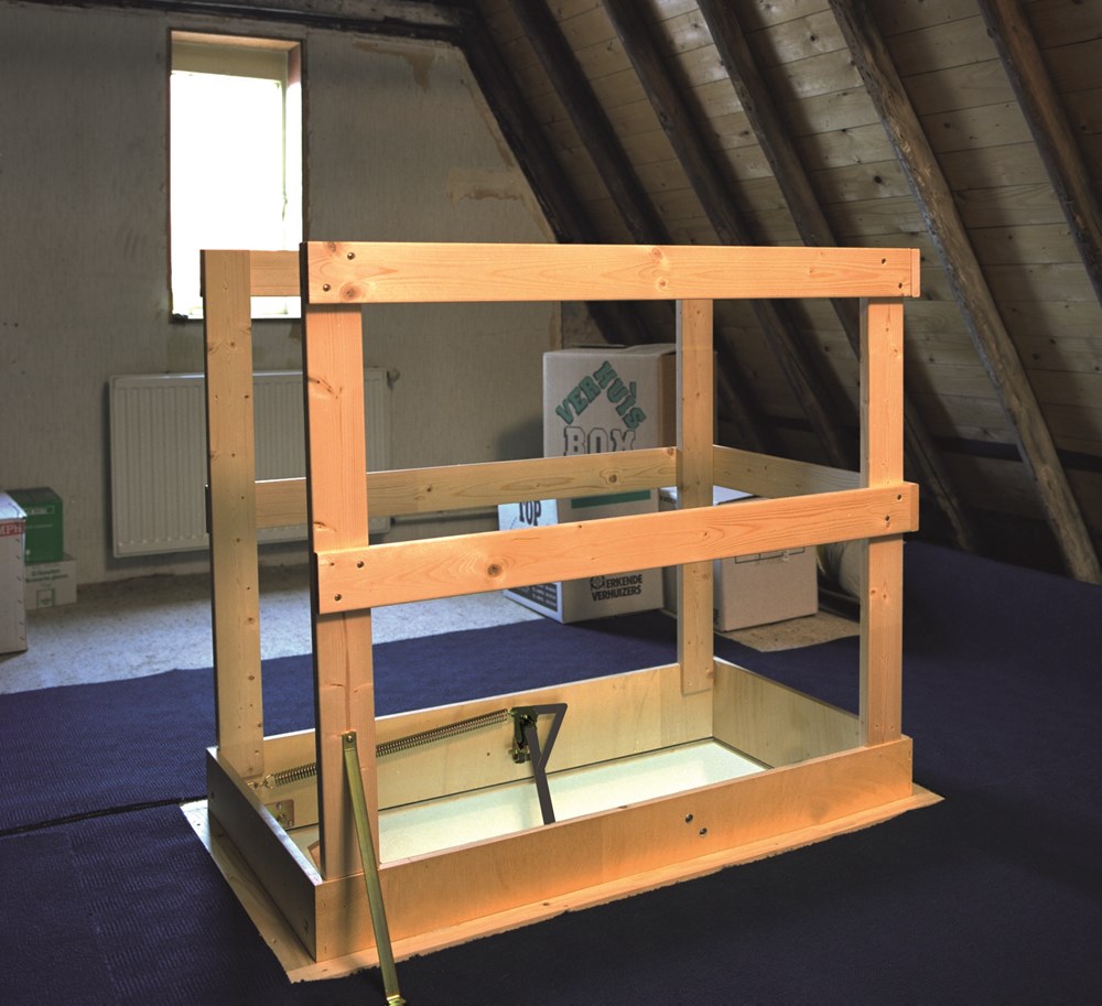 Altrex Zoldertrap traphekje - W.P. Hartwijk & Zn. B.V.
